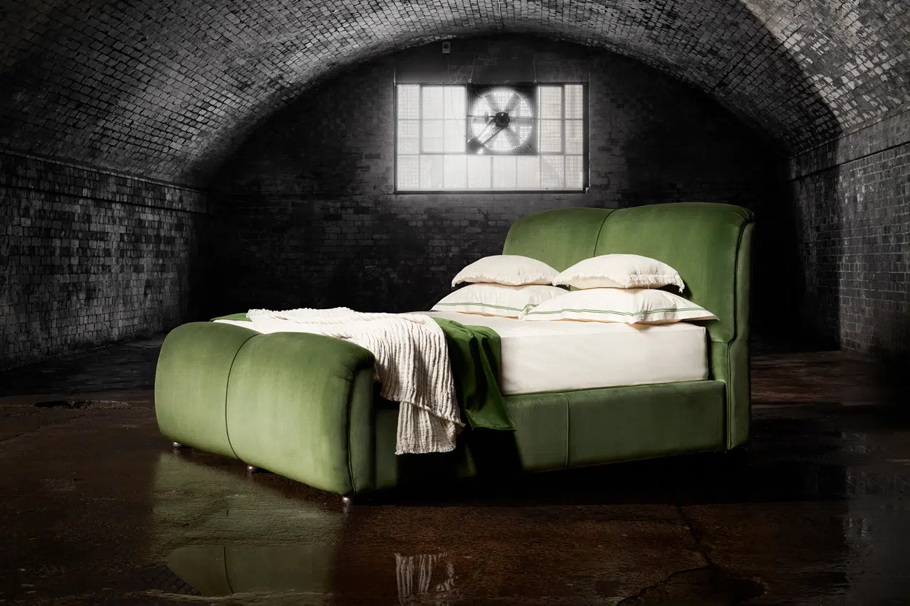 Chesterfield Beds | Handmade in England | Fleming Howland