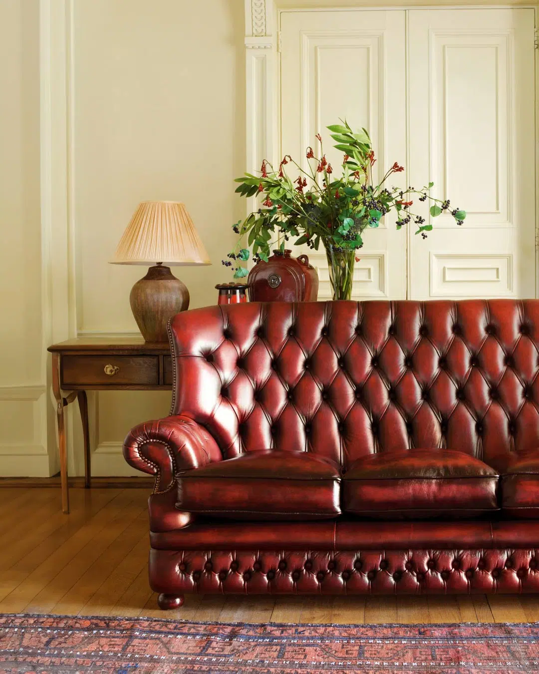 High chesterfield sofa store